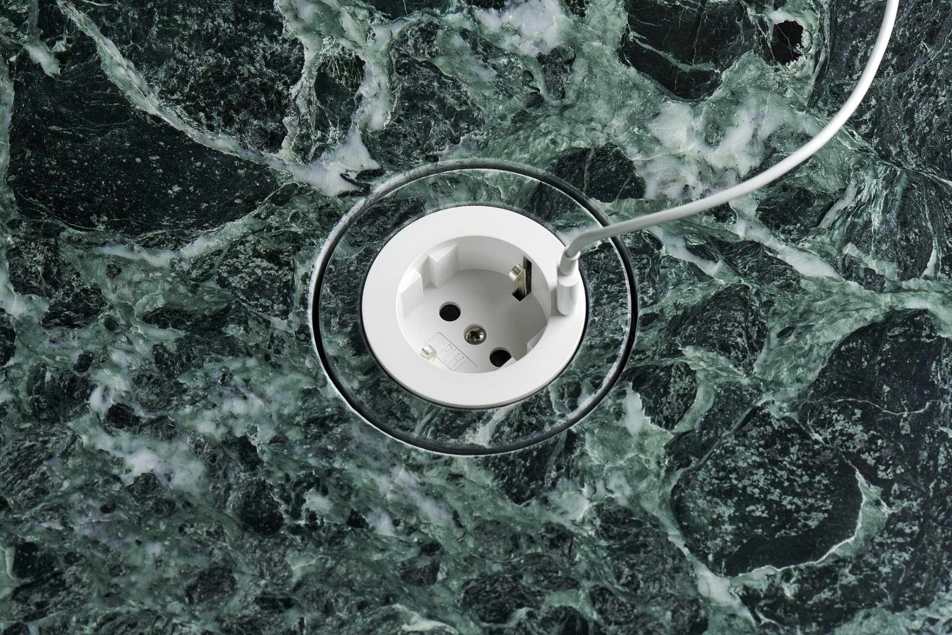 PLH ® Italia - 意大利设计的面板和开关