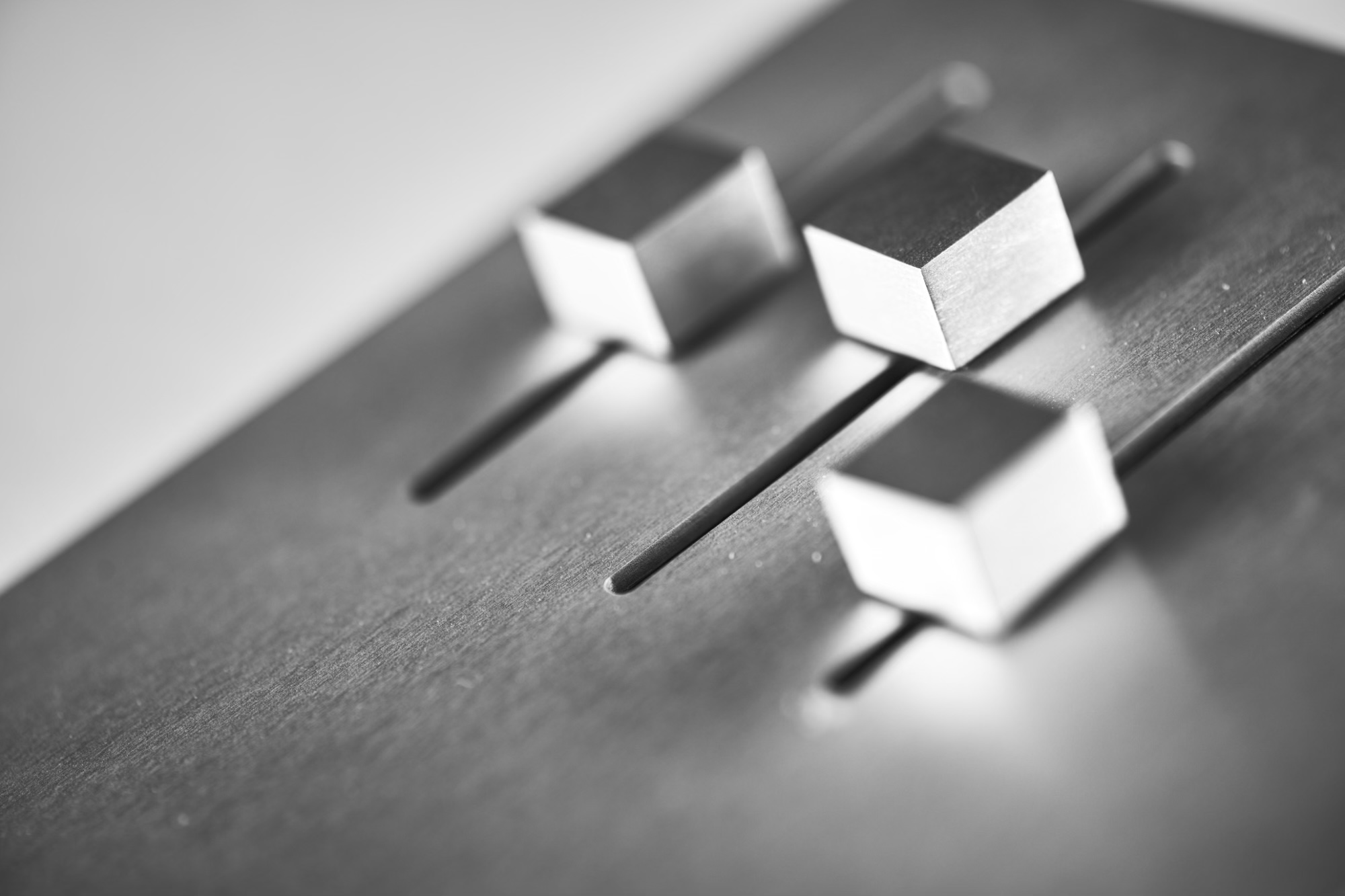 PLH ® Italia - Italian Design Plates and Switches